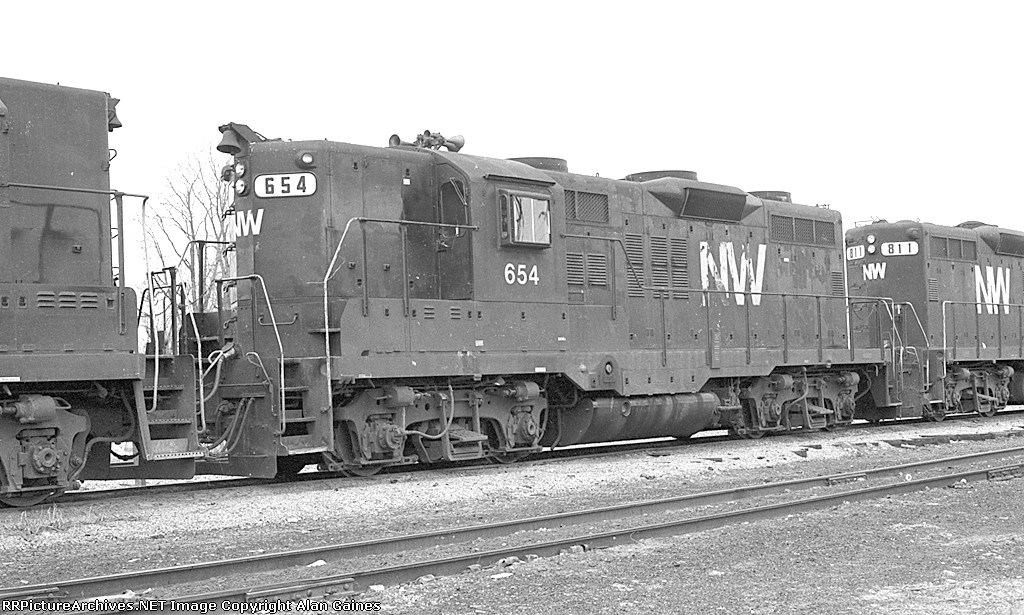 N&W GP-9 654
